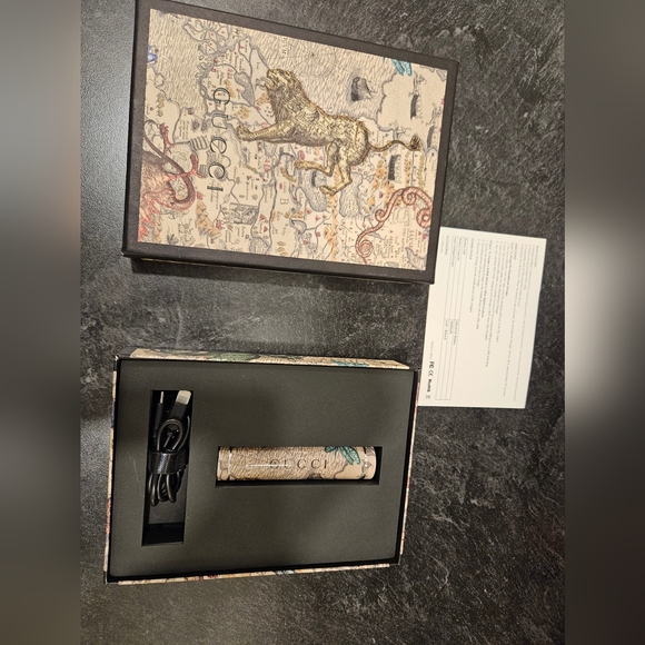 Gucci | Cell Phones & Accessories | Authentic Gucci Exclusive Portable ...